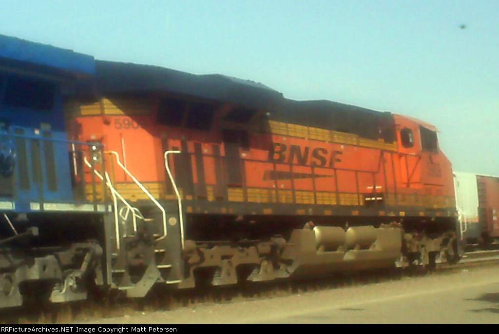 BNSF 5909